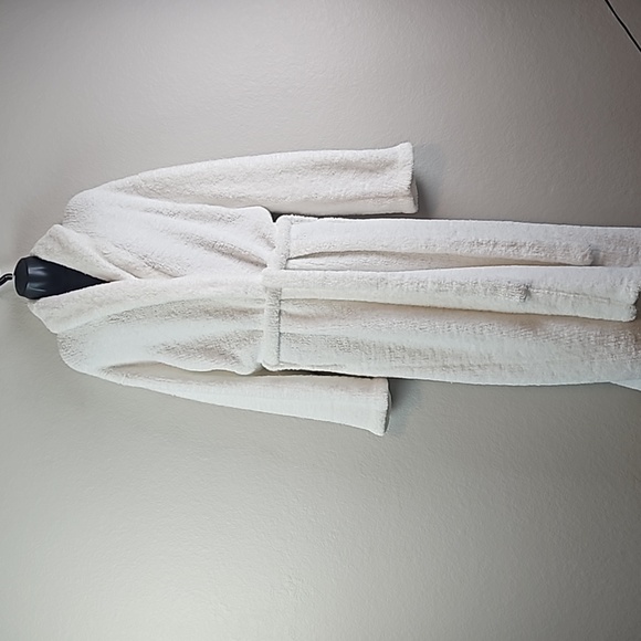 Kashwere | Intimates & Sleepwear | Kashwere Womens White Signature ...